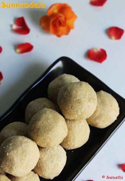 Sunnundalu recipe with sugar or jaggery (minapa sunnundalu)