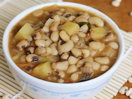 Alasanda Vada | Black Eyed Pea Fritters - Swasthi's Recipes