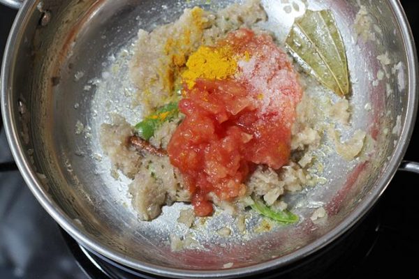 Chicken Curry Recipe - Swasthi's Recipes
