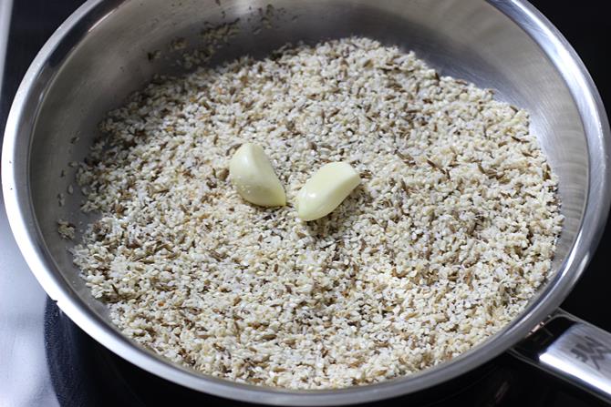 Idli podi recipe | How to make idli podi recipe | Podi recipes