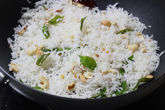 Coconut rice recipe | South Indian coconut rice recipe | Tengai sadam
