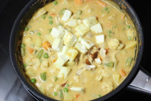 Navratan Korma Recipe (Navratan Curry) - Swasthi's Recipes