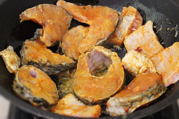 Lemon Pepper Fish Recipe - Swasthi's Recipes