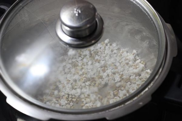 Jowar pops recipe | Spiced jowar puffs recipe | Jonna pelalu recipe