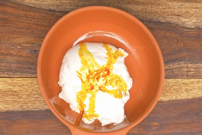 Shrikhand recipe video | How to make kesar elaichi shrikhand recipe