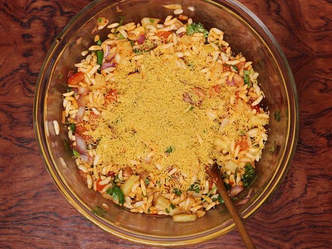 Jhal muri recipe | How to make Jhal muri | Spicy puffed rice chaat