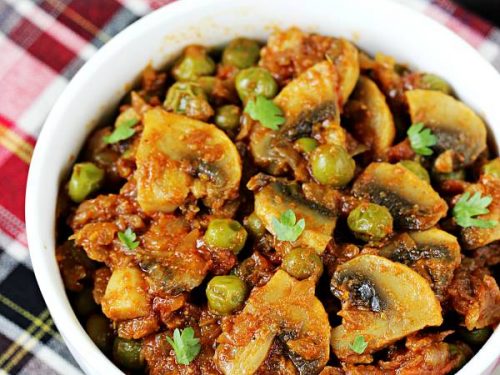 Aloo matar recipe | Aloo mutter - Swasthi's Recipes