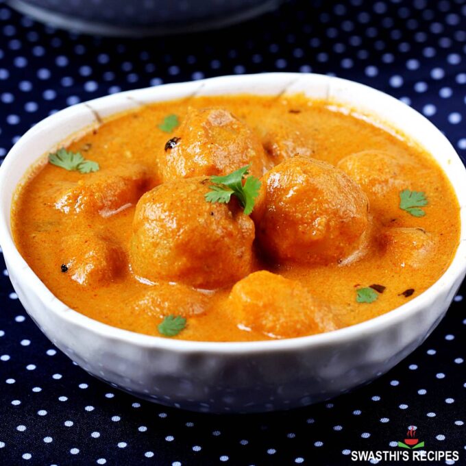 Dum Aloo Recipe (Restaurant Style) - Swasthi's Recipes