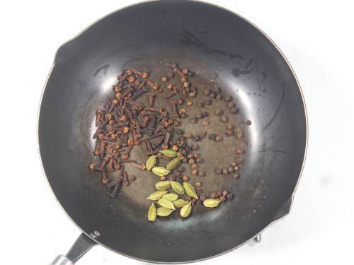 Biryani Masala Powder Recipe - Swasthi's Recipes