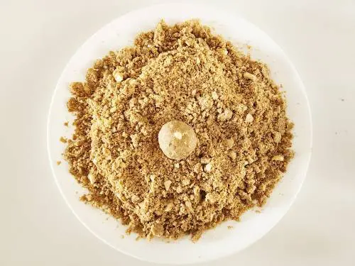 Til Ke Laddu (Sesame Seeds Ladoo) - Swasthi's Recipes