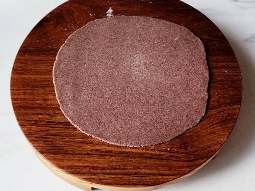 Ragi Roti Recipe (Nachni Roti - 2 ways) - Swasthi's Recipes